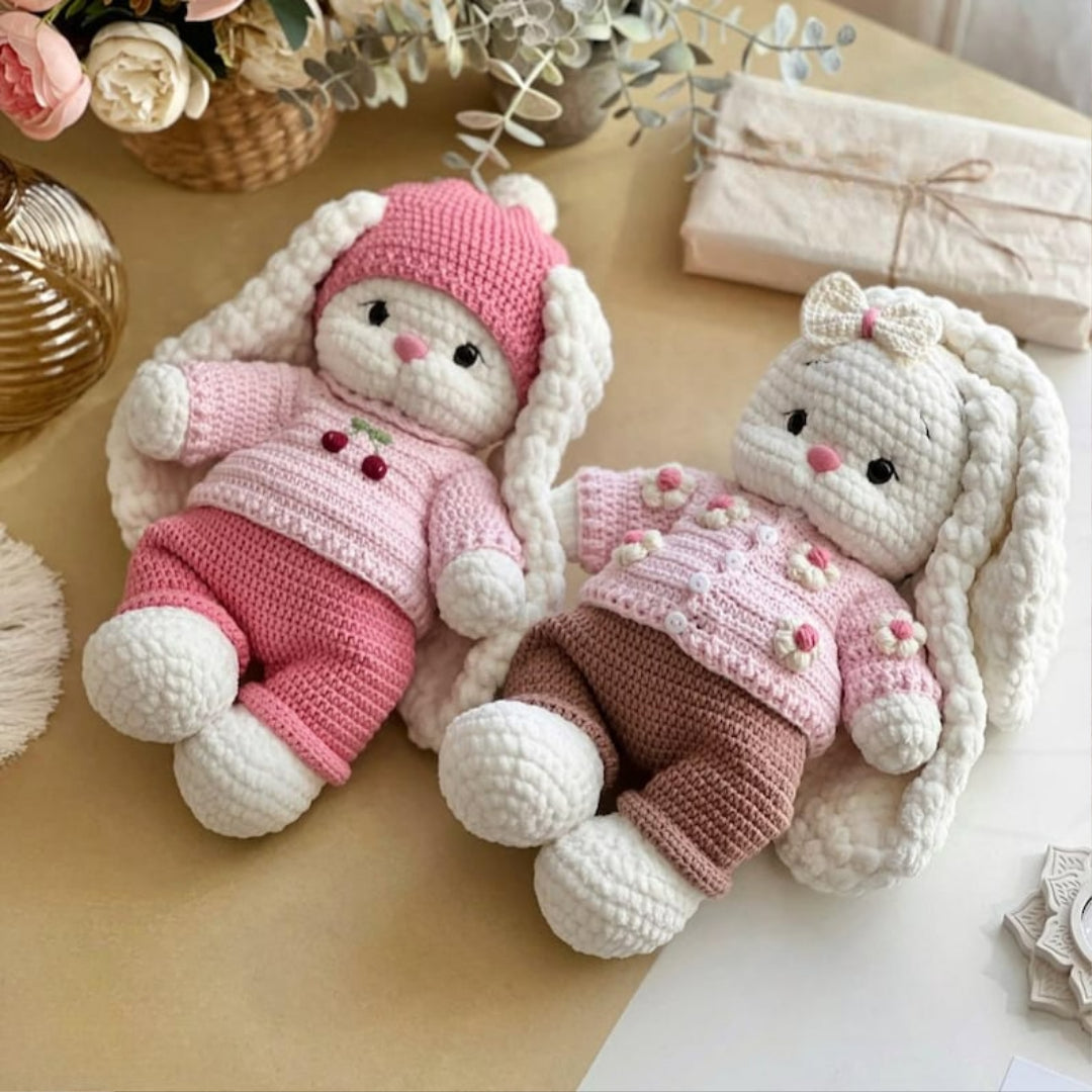 Bunny Lala – 2-i-1-virkpaket med outfit – Emily Patterns